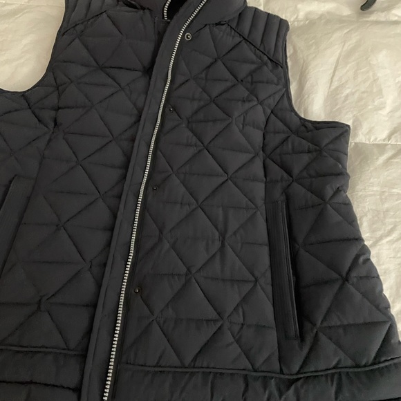 Andrew Marc | Jackets & Coats | Andrew Marc Jones Women Vest | Poshmark
